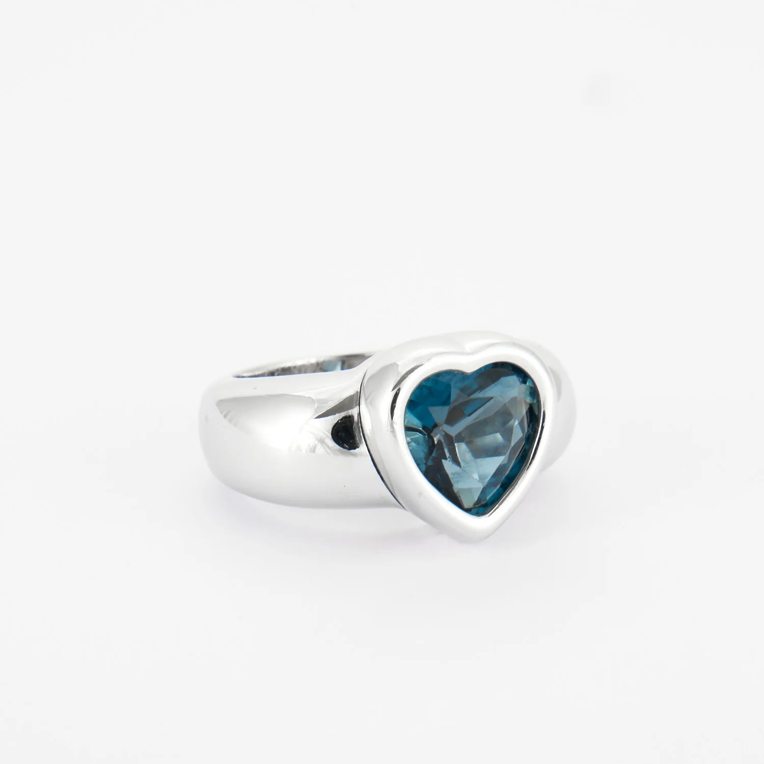 Topaz Heart Ring of Piaget | JEWELLERY LUCKY ONE